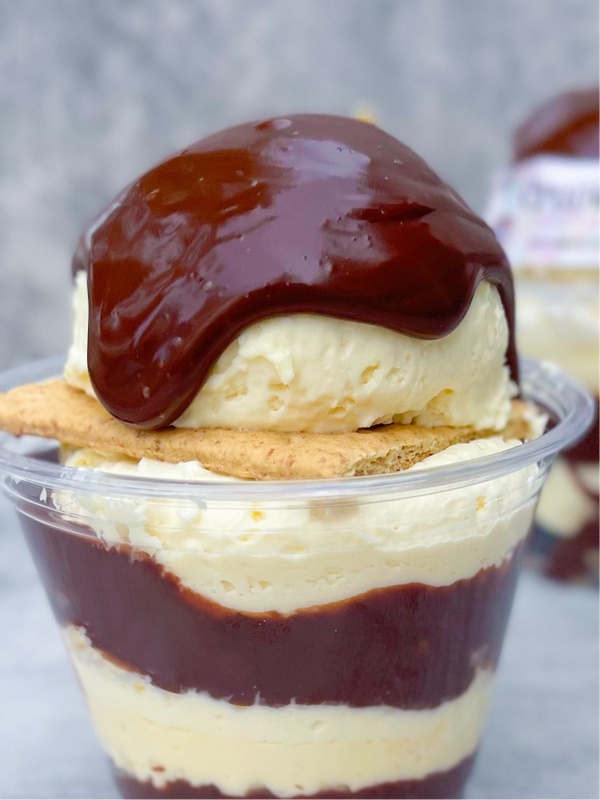 ECLAIR TRIFLE ️ ⚠️FUTURE DATE PICK-UP⚠️ – Cravings Alisha's Cupcakes